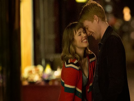 Crítica de 'Una cuestión de tiempo': Si vas a viajar al pasado que sea ...