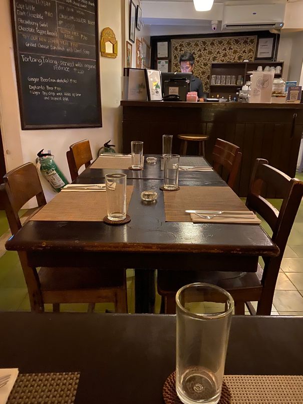 Corner Tree Café: Serving Healthy & Delicious Vegetarian Food - Dad On ...