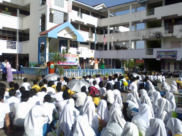 July 2012 ~ SMK Bukit Rambai, 75250 Melaka Berilmu dan Beramal