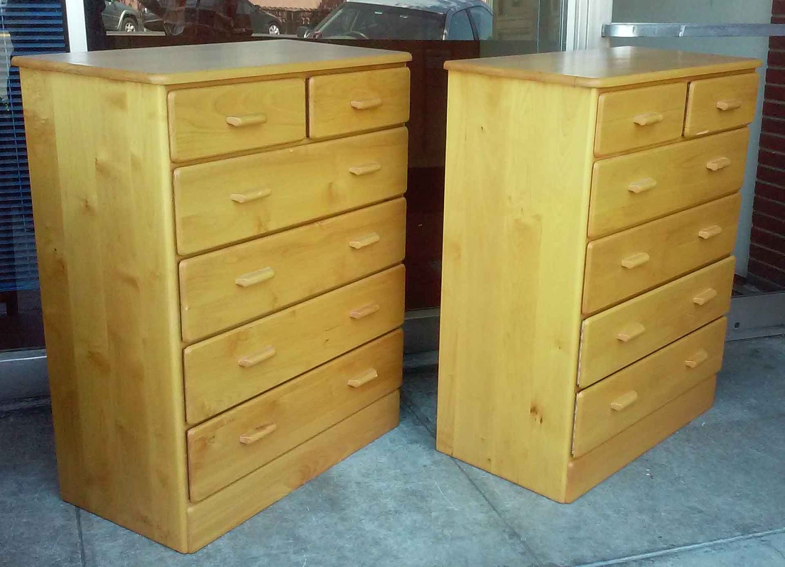 UHURU FURNITURE & COLLECTIBLES: SOLD 2 Maple 6-Drawer Dressers - $105 ...