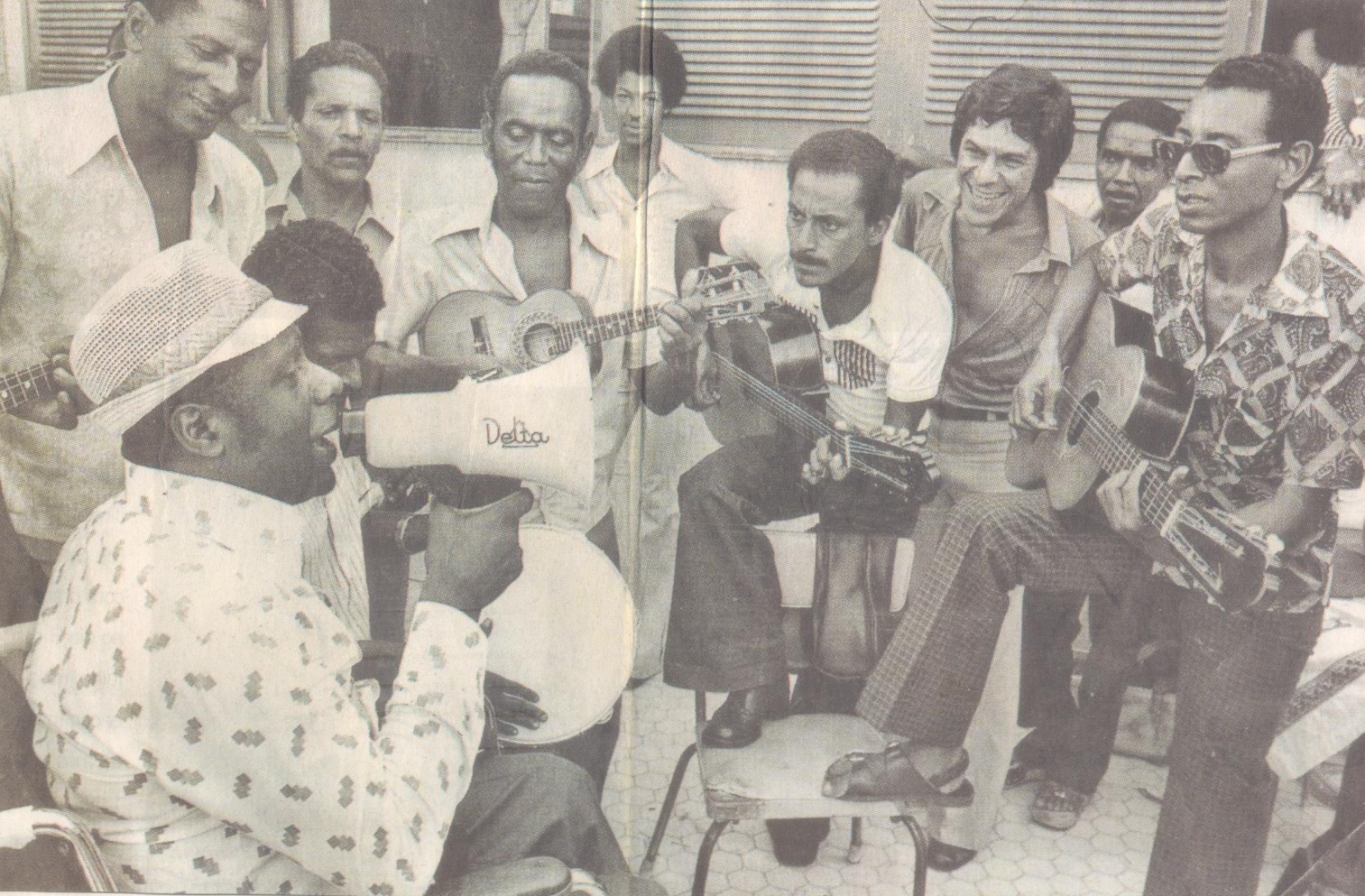 Tarati Taraguá: Candeia, Eterna Chama do Samba - Jornal do Brasil (1998)