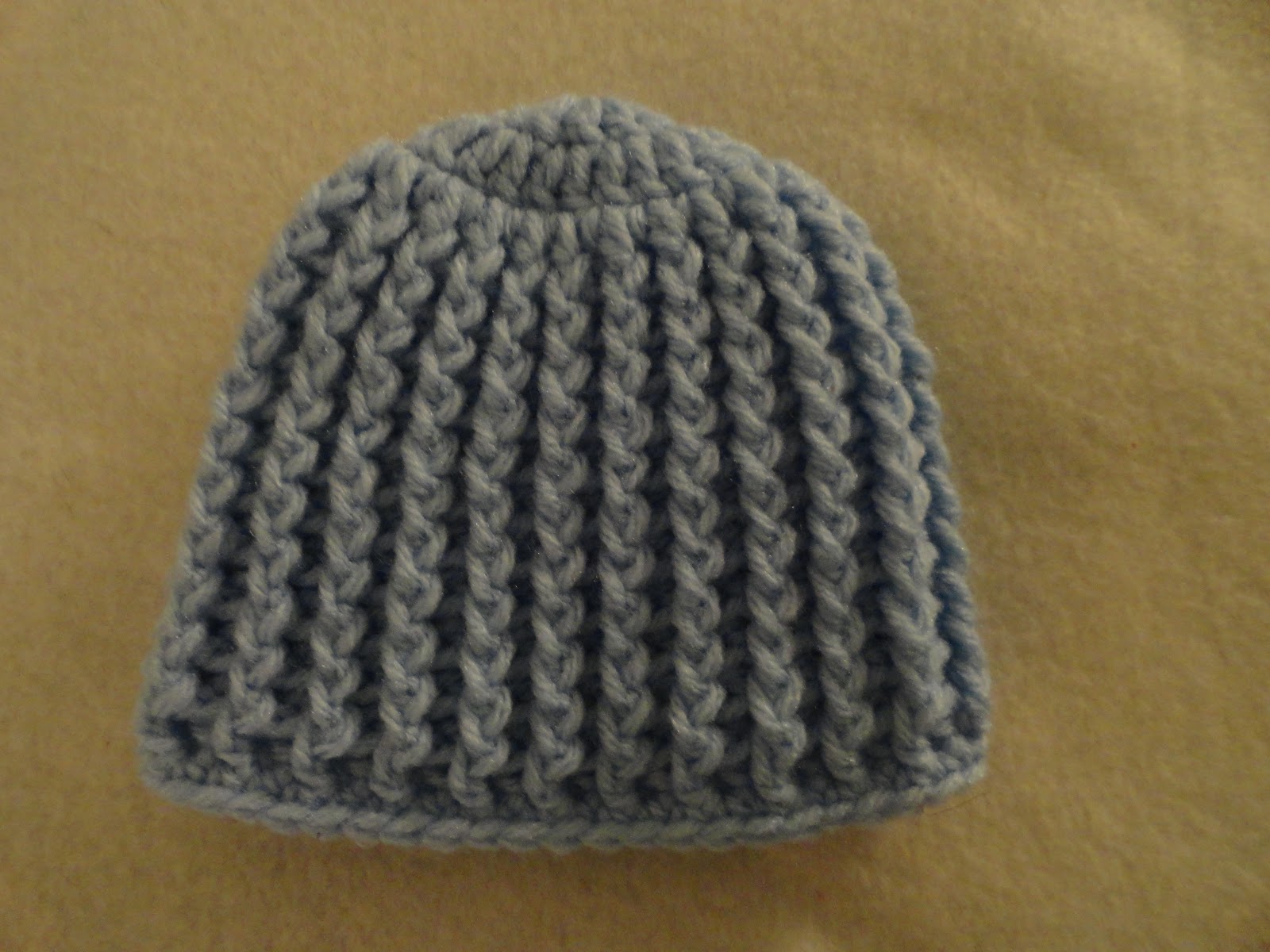Crochet Crazy Mama: Crochet Ribbed Baby Hats