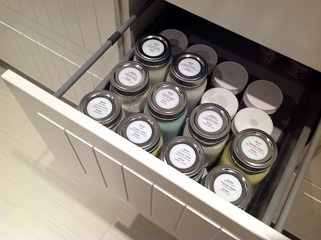 Mason Jar Paint Storage - Rambling Renovators
