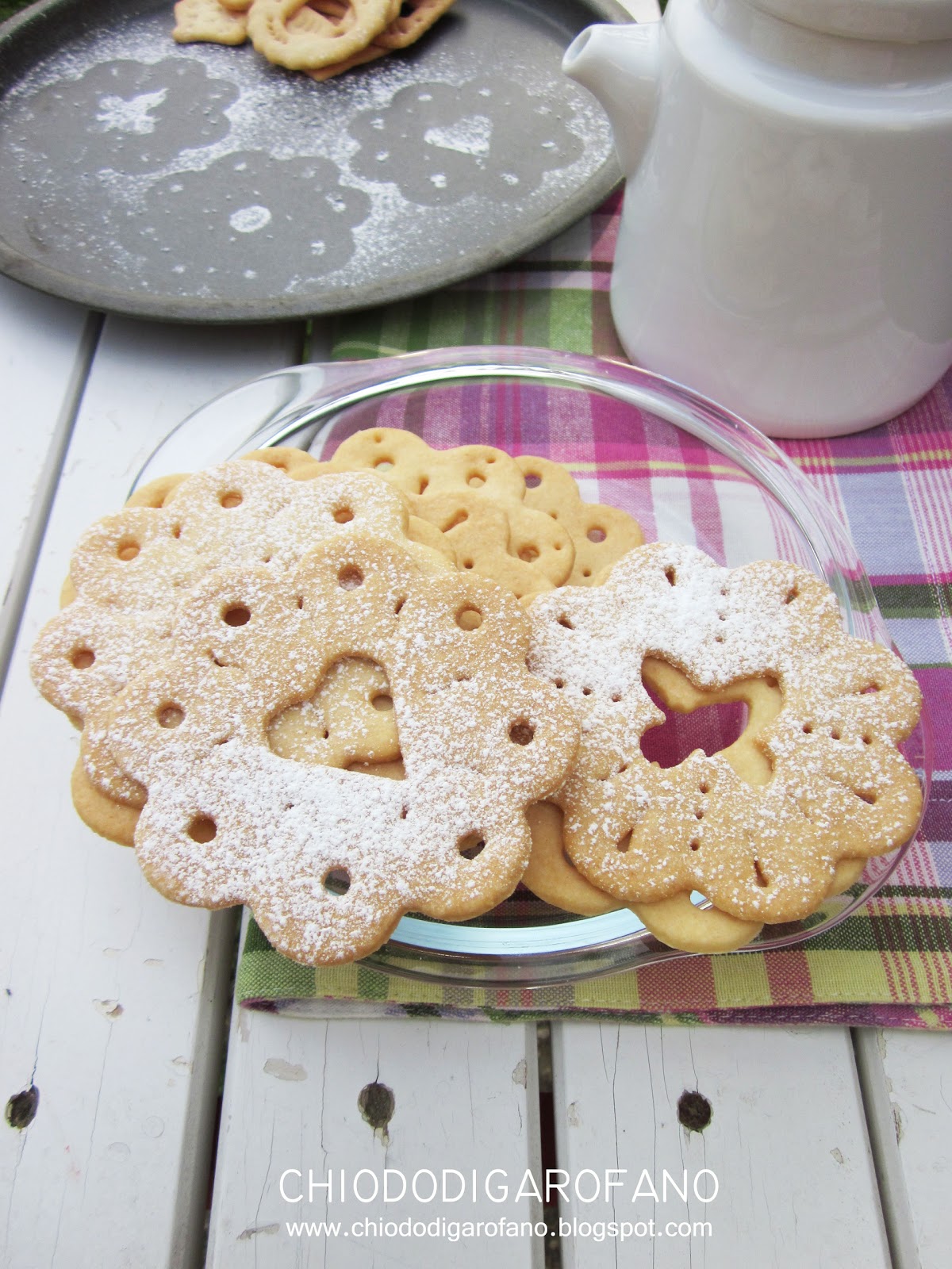 chiodo di garofano: CRISP SUGAR DOILY COOKIES
