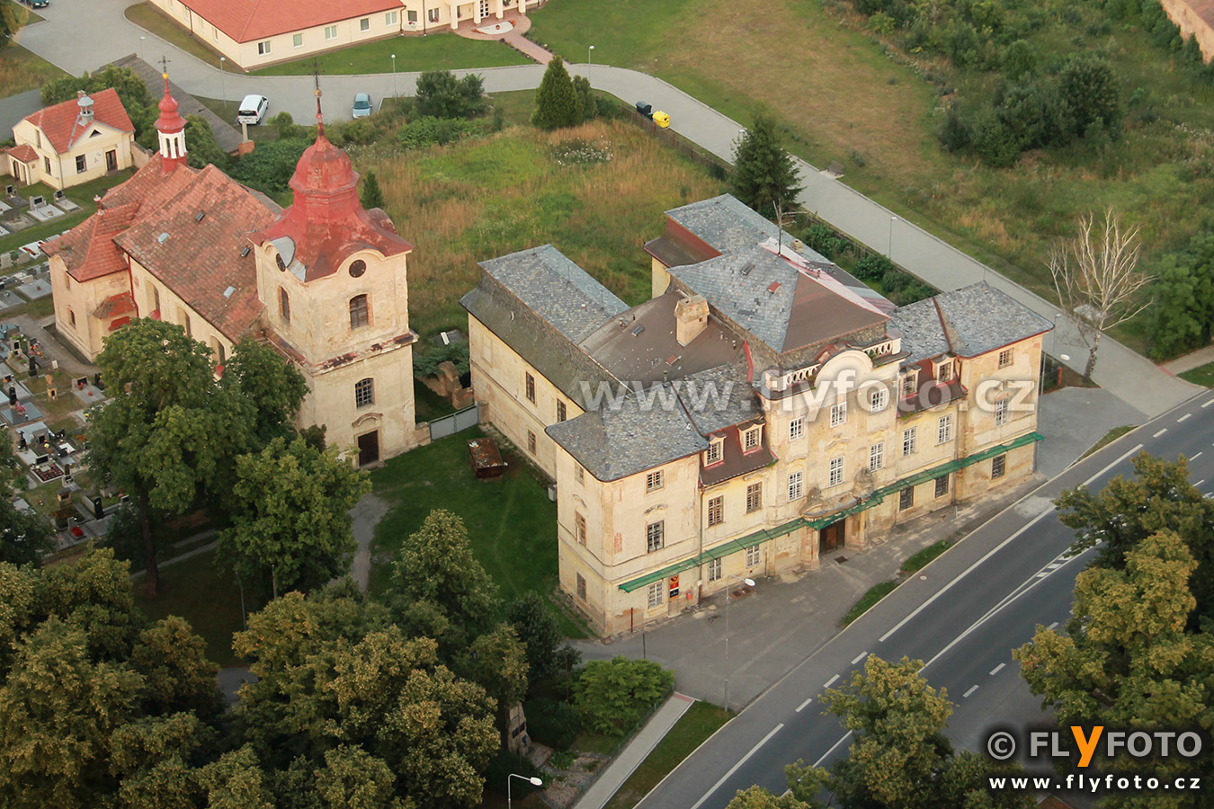 FLyFOTO letecká fotografie a video: Luštěnice
