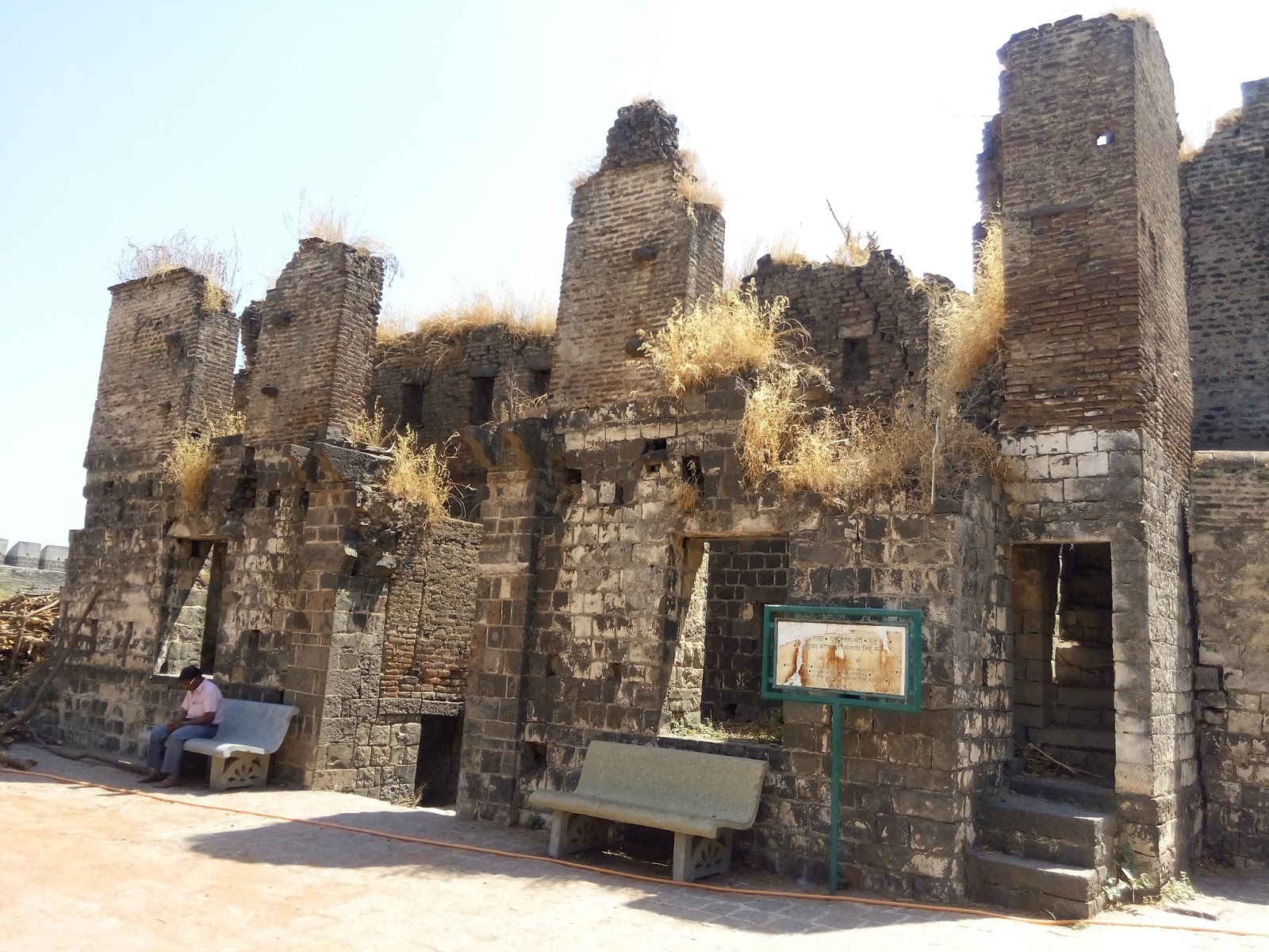 Kandhar Fort in Nanded district in Maharashtra | The journey of a ...