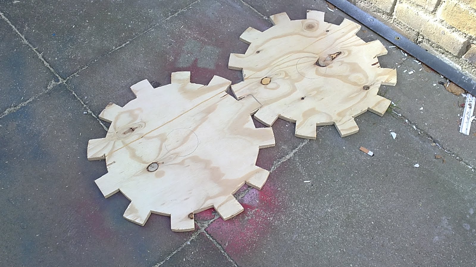 Daniel Gubba - Set and Props.: Clockwork: Building Cogs.