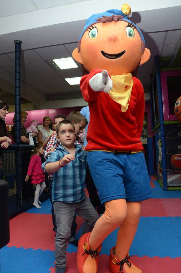 MASKOTE, MASKE, KOSTIMI, LUTKE, REKVIZITI