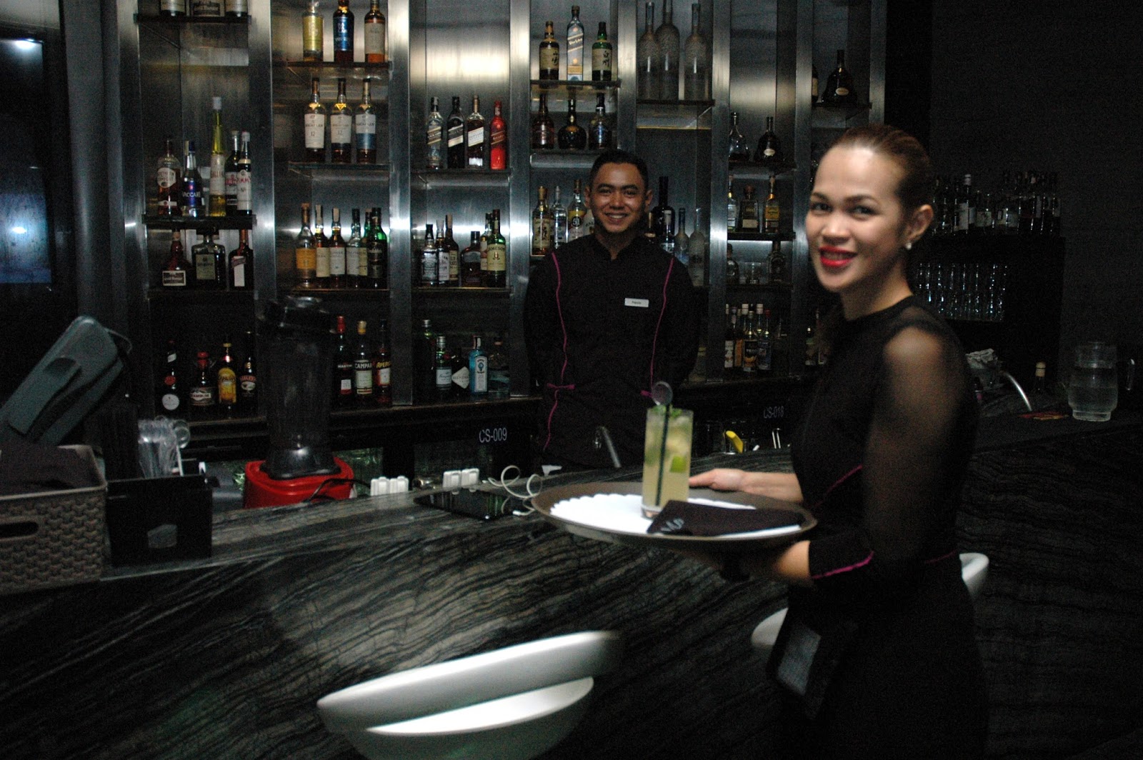 DUDE FOR FOOD: Before Sunset: Aperitivo at Vu's Sky Bar and Lounge
