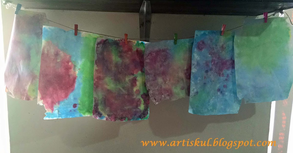 Art School: Making Fizzy Art with Baking Soda and Vinegar