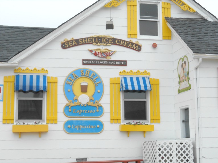 Pennsylvania & Beyond Travel Blog: Sea Shell Ice Cream Parlor in Wildwood