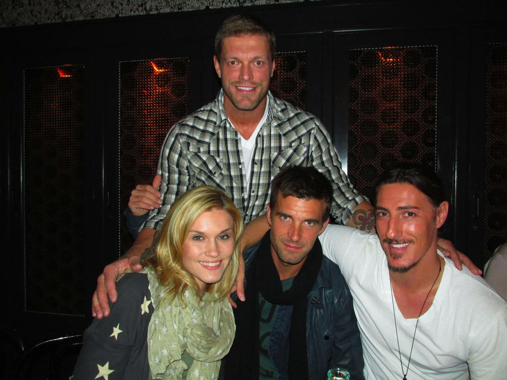 Lucas Bryant And Kirsty Hinchcliffe