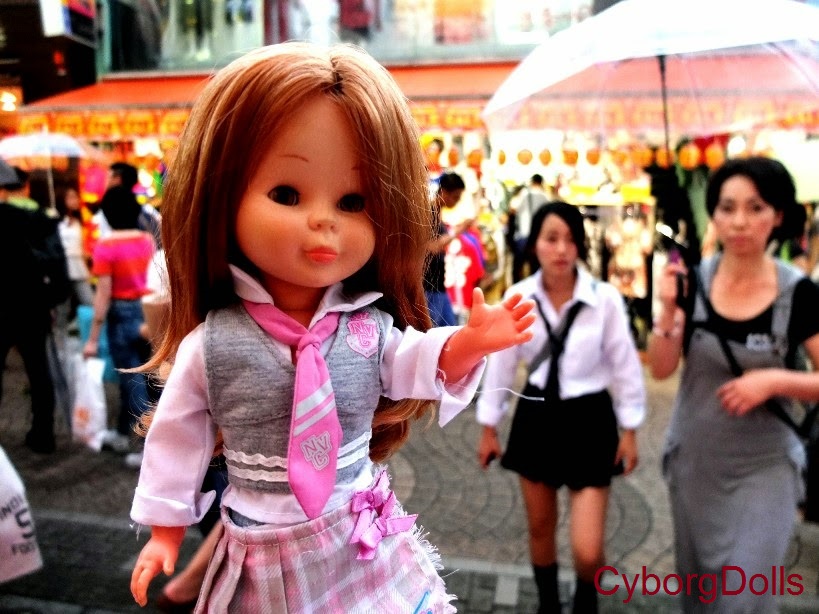 CyborgDolls: Around the world with Nancy: Tokyo