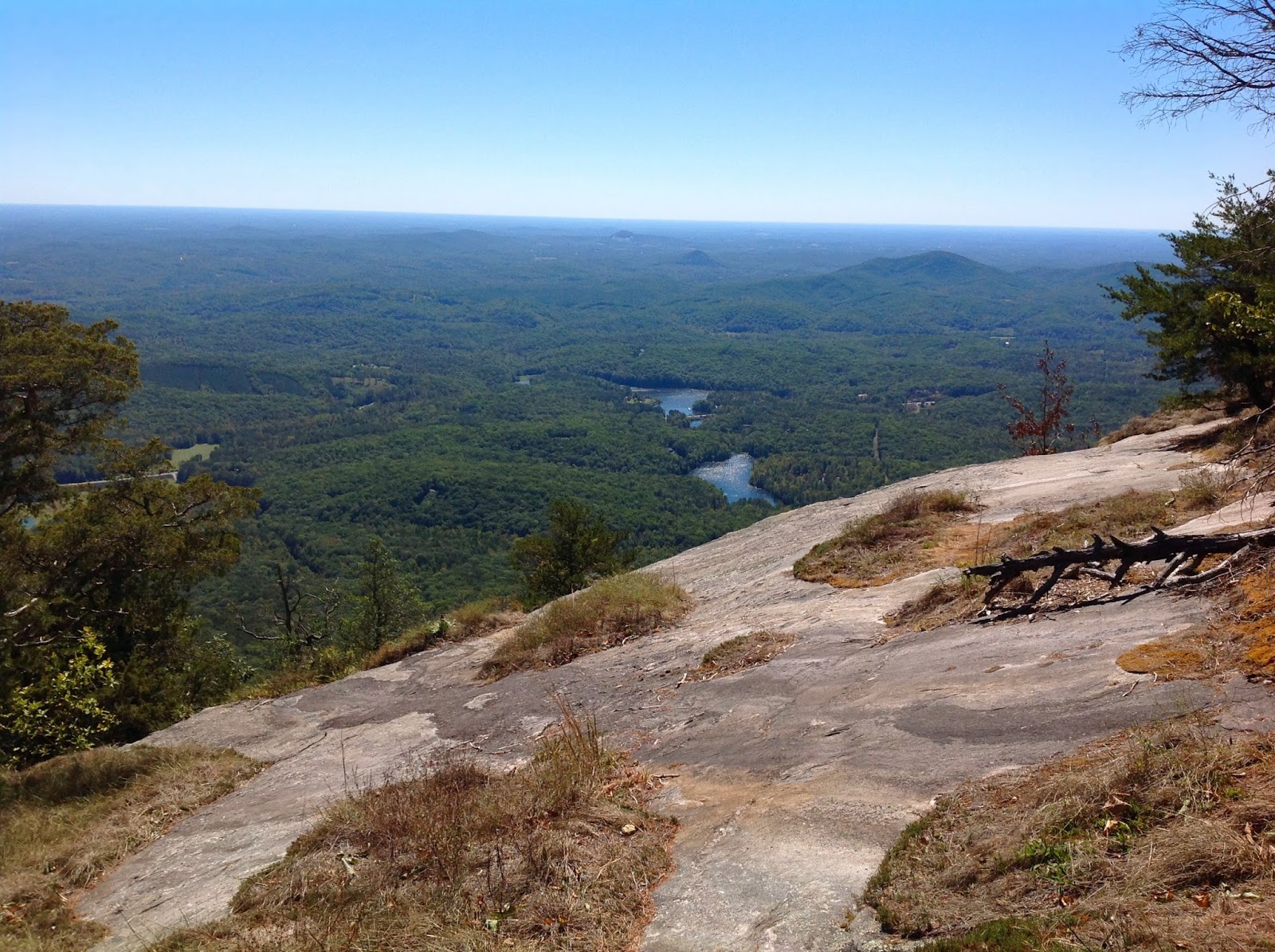 Femme au foyer: On the summit of Table Rock