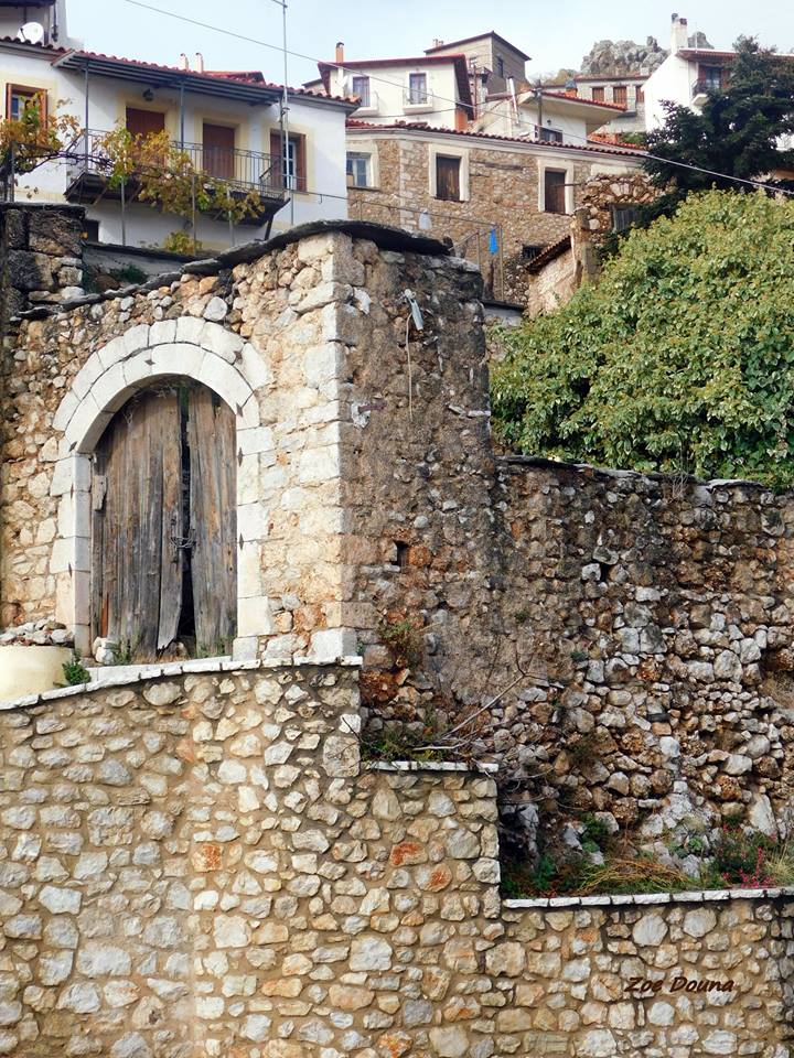 Homo Universalis: ΣΤΗΝ ΑΓΚΑΛΙΑ ΤΟΥ ΠΑΡΝΑΣΣΟΥ ( Αράχωβα-Αγόριανη ...