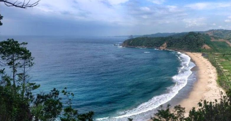 Pantai Modangan, Eksotisme Tak Berujung Dari Bukit Waung - Manusia Lembah