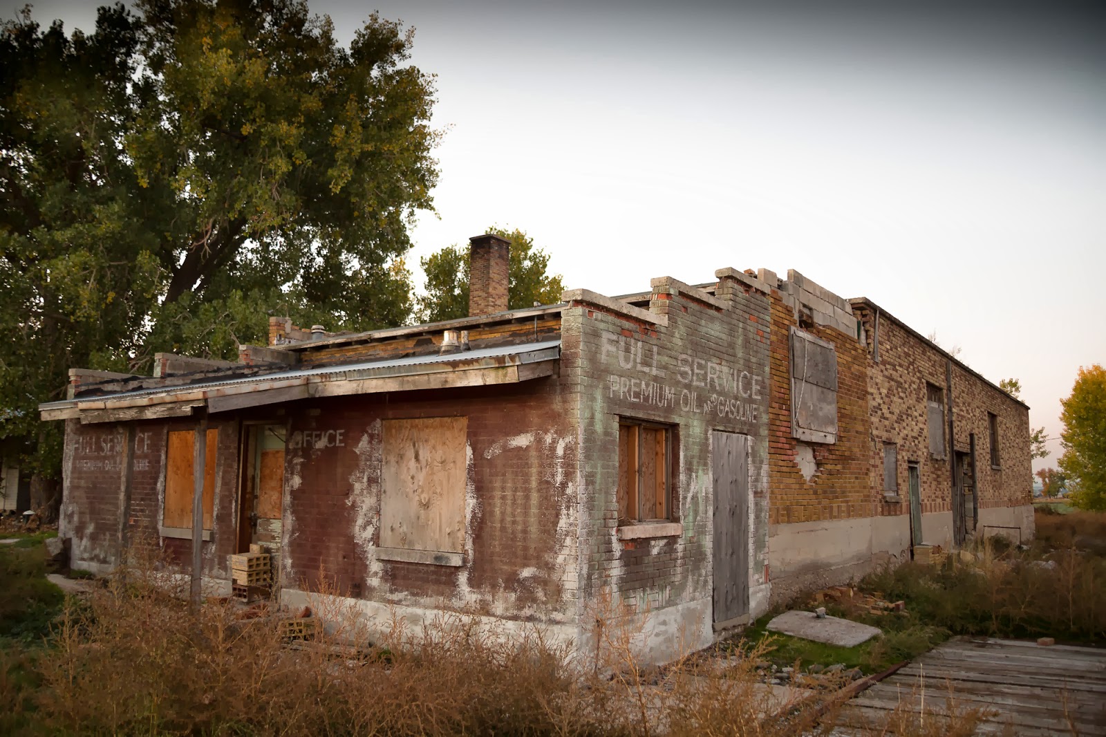 Documentary Photography: Abandoned Service Station Benjamin, Utah
