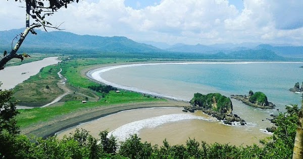 Pesona Alam Jember Pantai Payangan Teluk Love - Asli Jember
