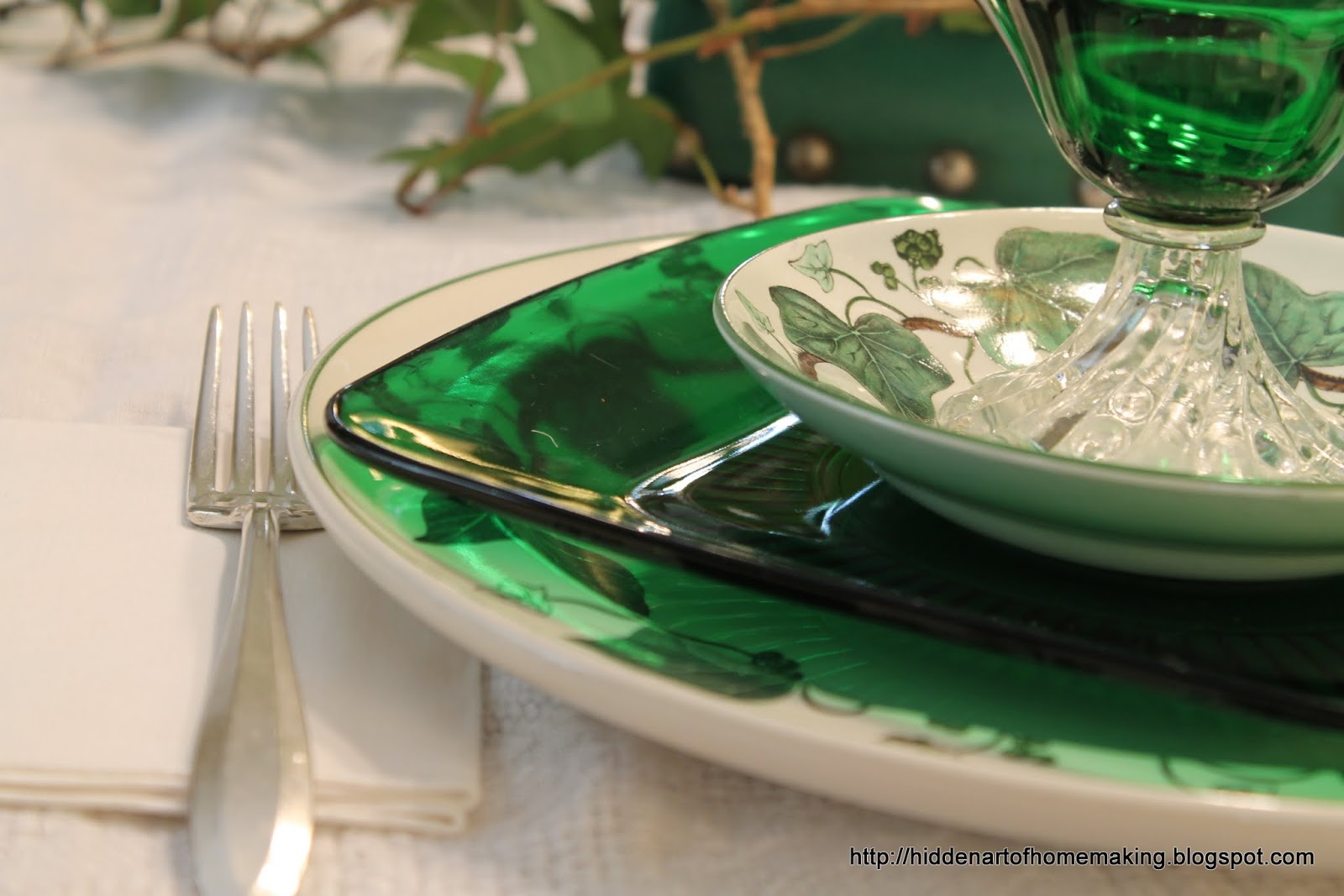 hidden art of homemaking: A Lovely Green Table