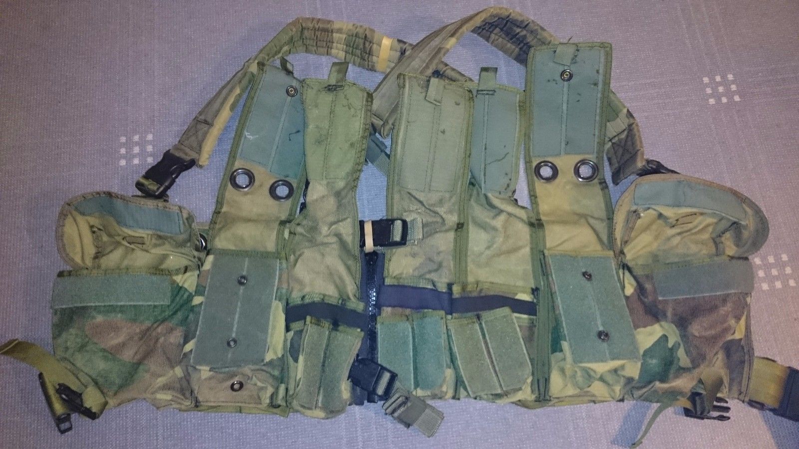 Webbingbabel: AWS Special Forces Chest Rig 1994