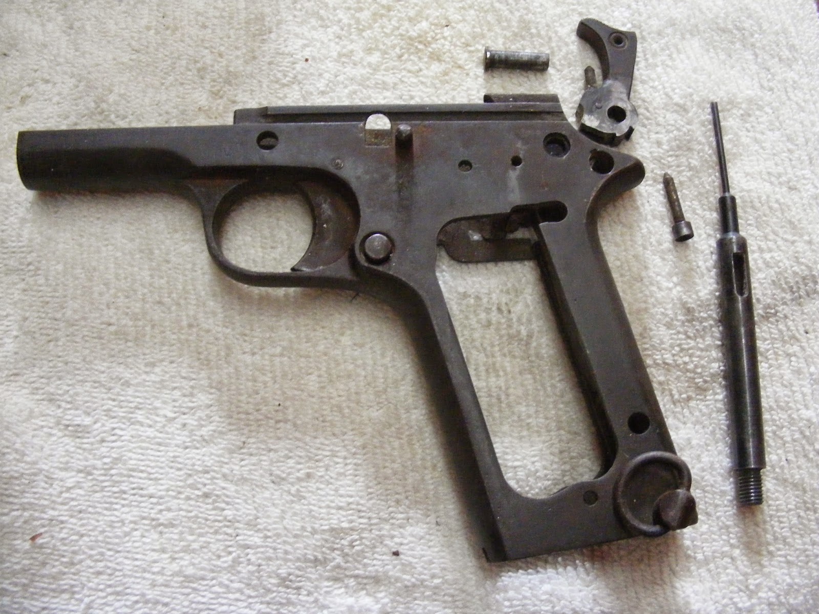 robertlouiswhite: The Elusive Star Model A Pistola