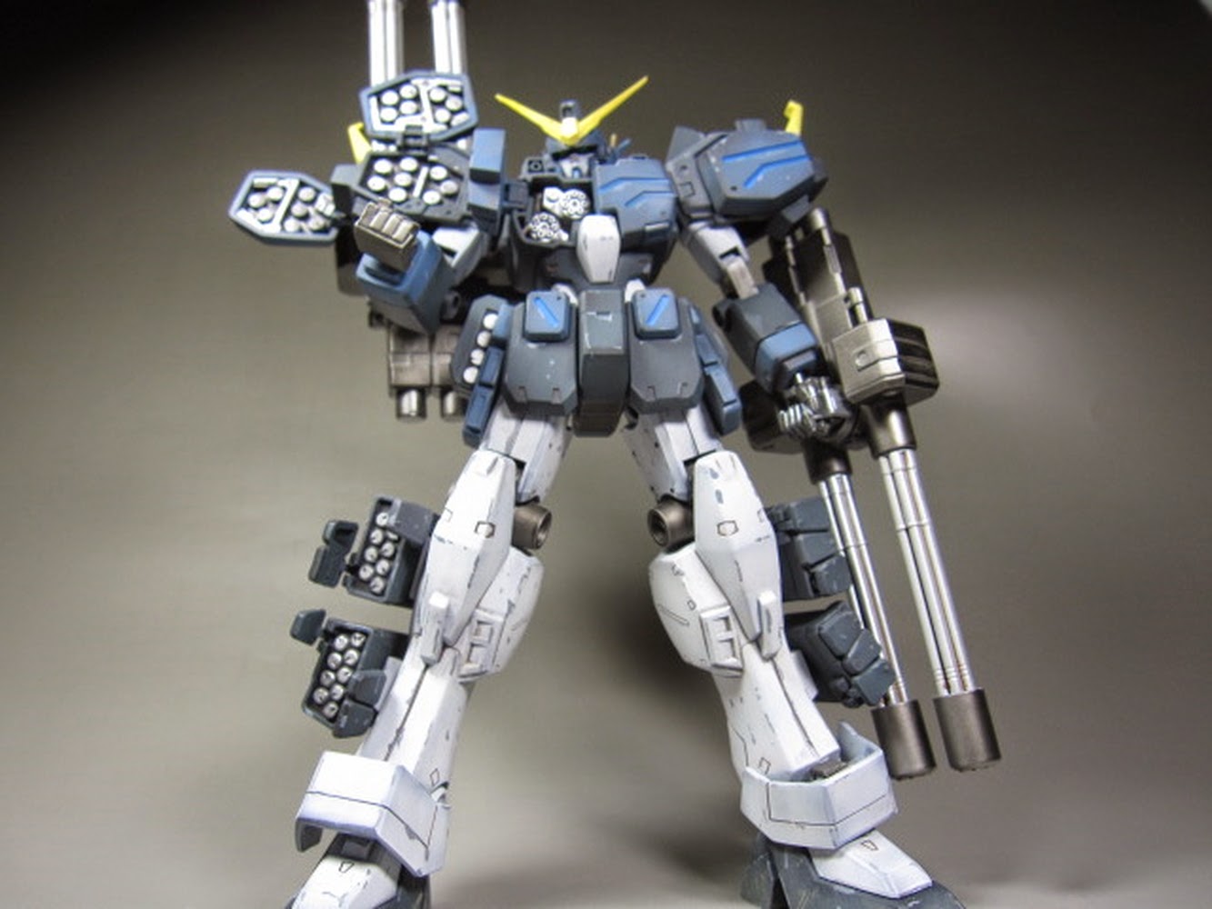 Custom Build: HG 1/100 Gundam Heavyarms Custom