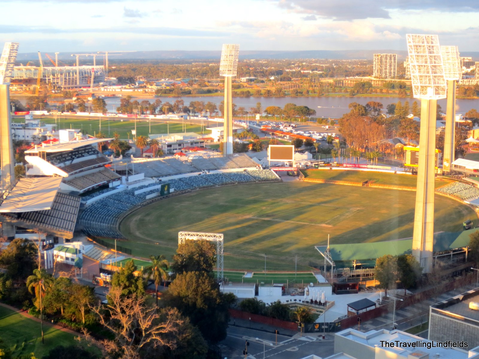 The Travelling Lindfields: Fraser Suites, Perth - a review.