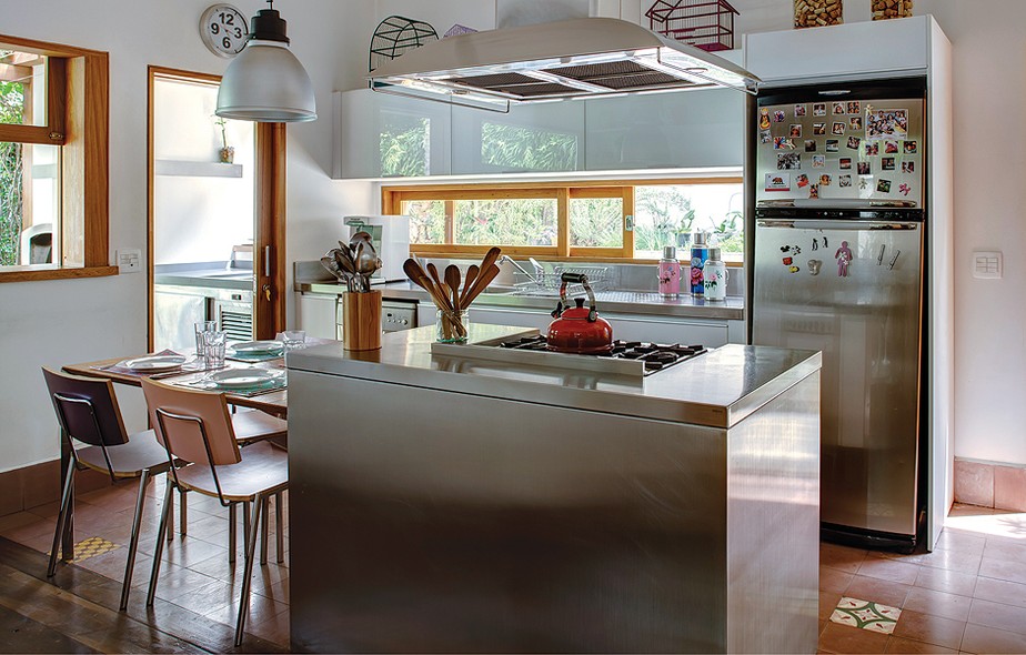 Construindo Minha Casa Clean: Cozinhas em Aço Inox - Tendência Industrial!