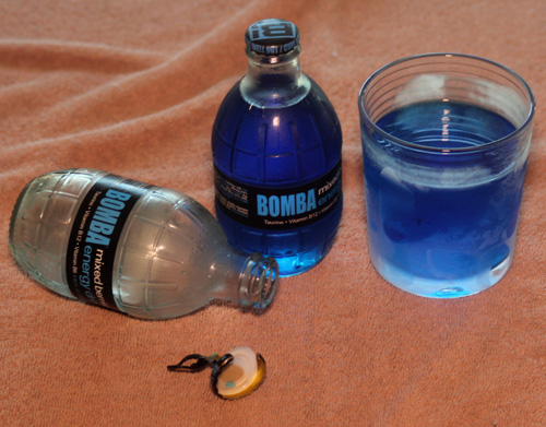 Richard Reviews Everything : Bomba Energy Drink Mixed Berries
