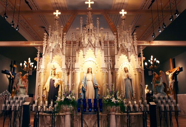 The Museum of Divine Statues