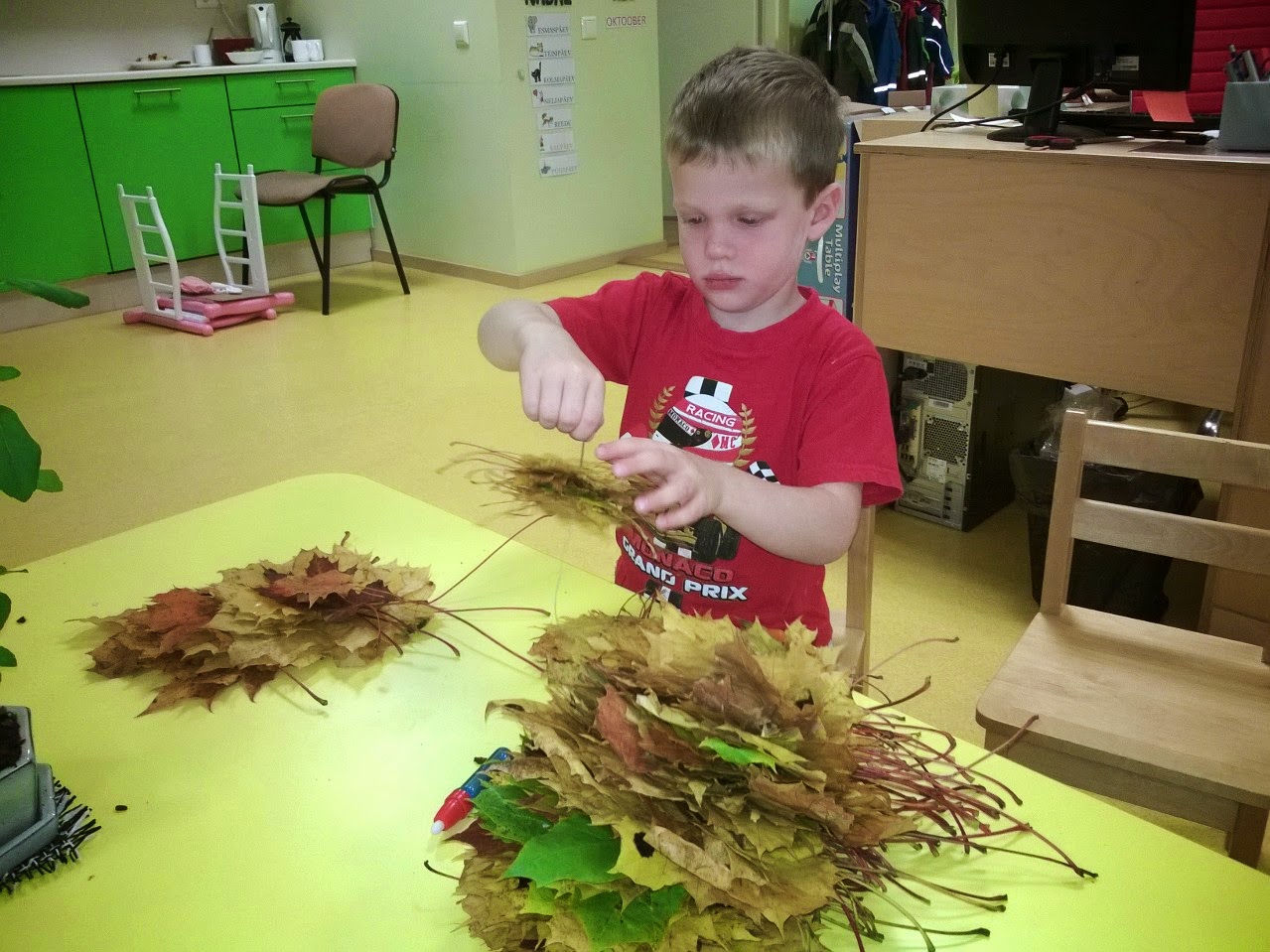 Nii kasvavad Nurmenukud: Puuhaldja muinasjutt...