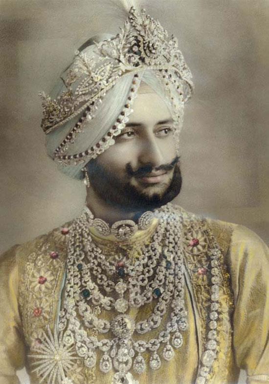 Local style: Jewelry and dress of the Maharajahs of India