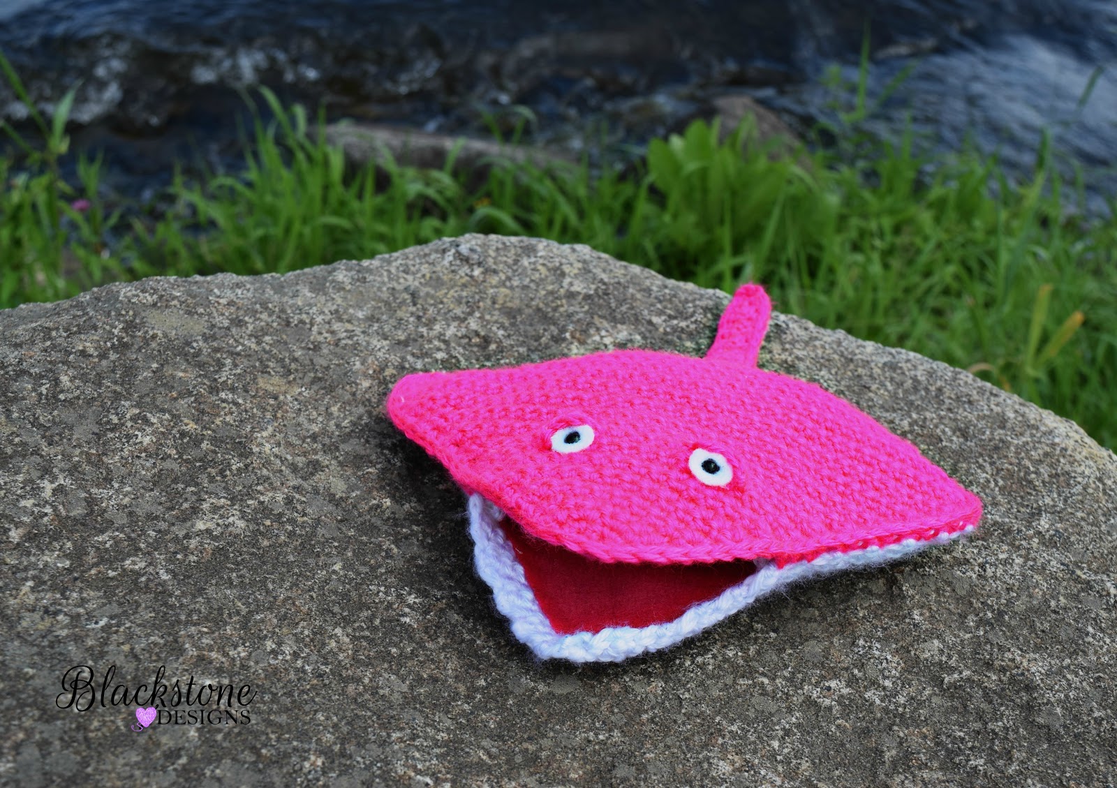 How to Make a Stingray Purse or Pal - Free Crochet Pattern | Blackstone ...