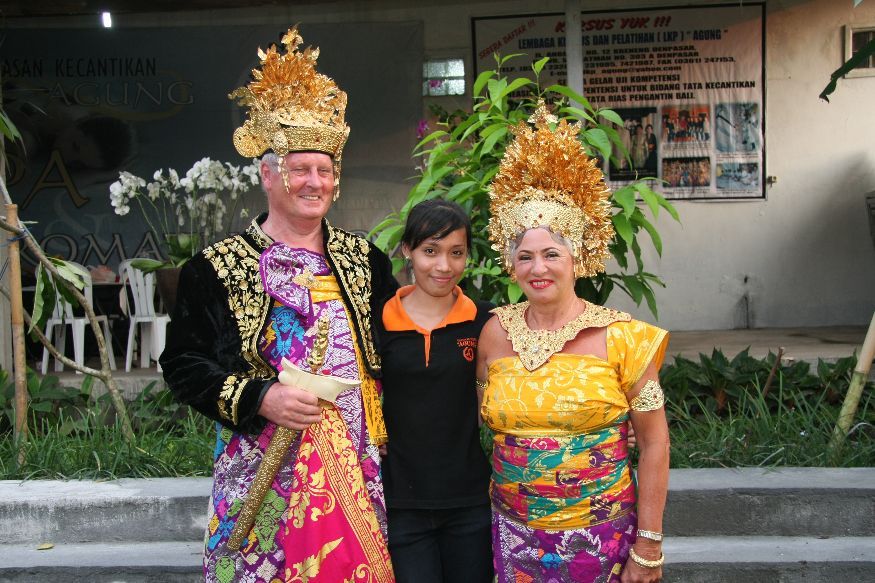 Tata rias pengantin Adat Bali - Tata Rias Wajah Pengantin