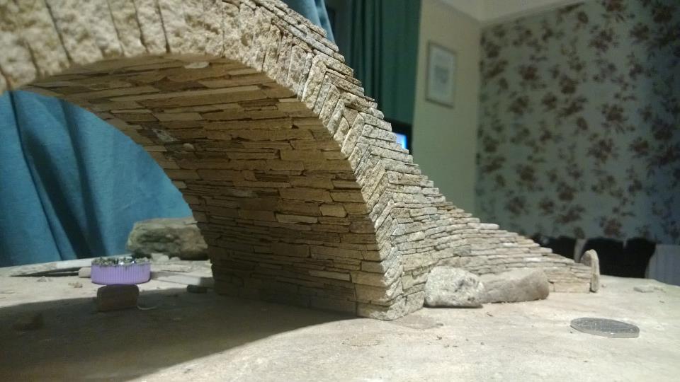 Stone Art Blog: Miniature stoneworks. Giants amongst pebbles.