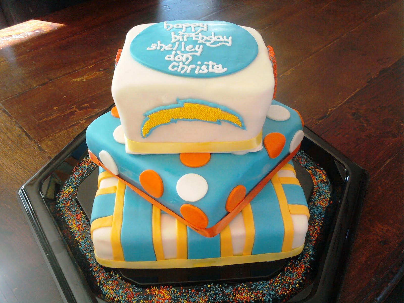 AimeeJo Desserts: Chargers/Boise State Broncos Cake