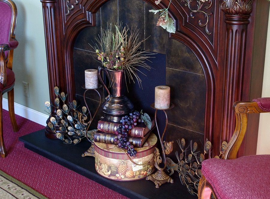 Happy To Design: ~Autumn Abundance~...an Autumn Mantel