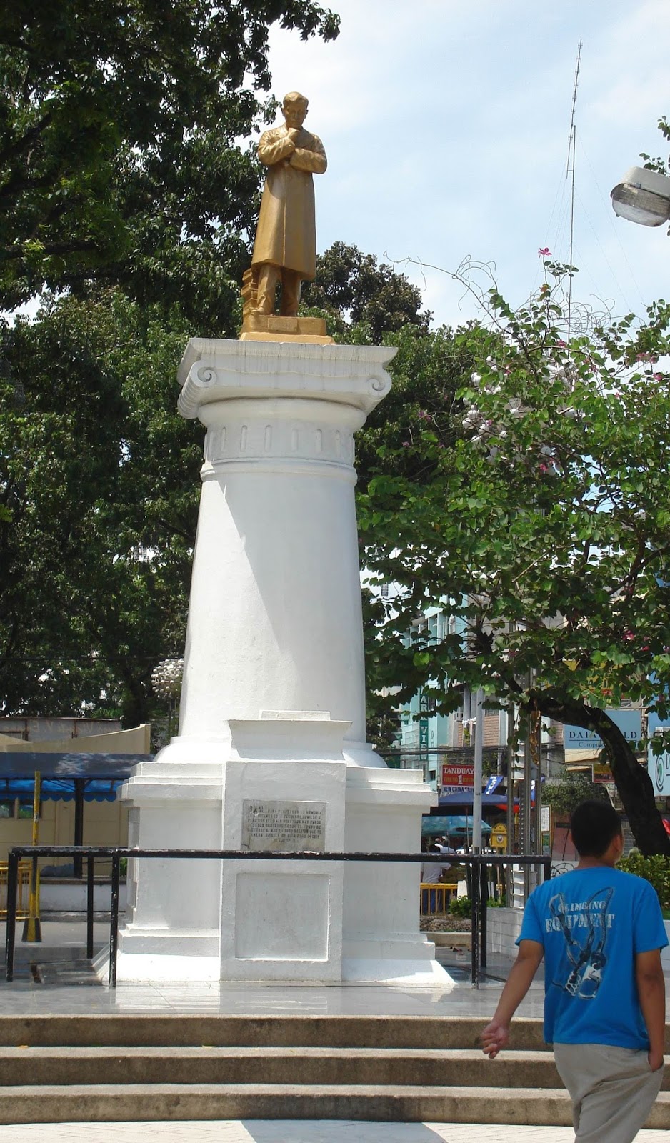 Cagayan de Oro Snapshots: Rizal Monument