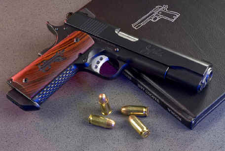 Apache Survival: SHTF Handgun: What should you look for?