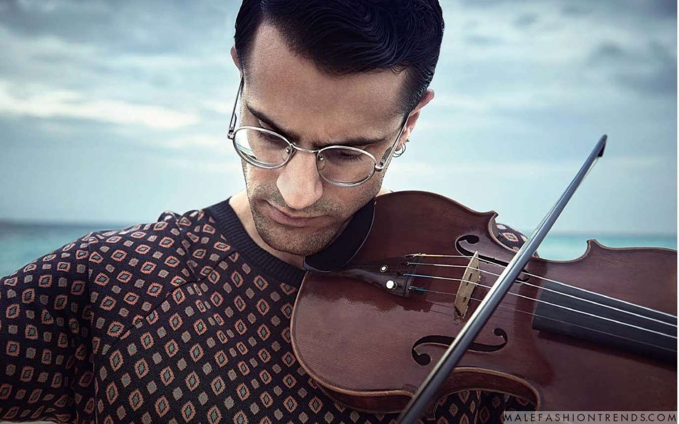El violinista Neil Amin-Smith viste los más salvajes prints para GQ India