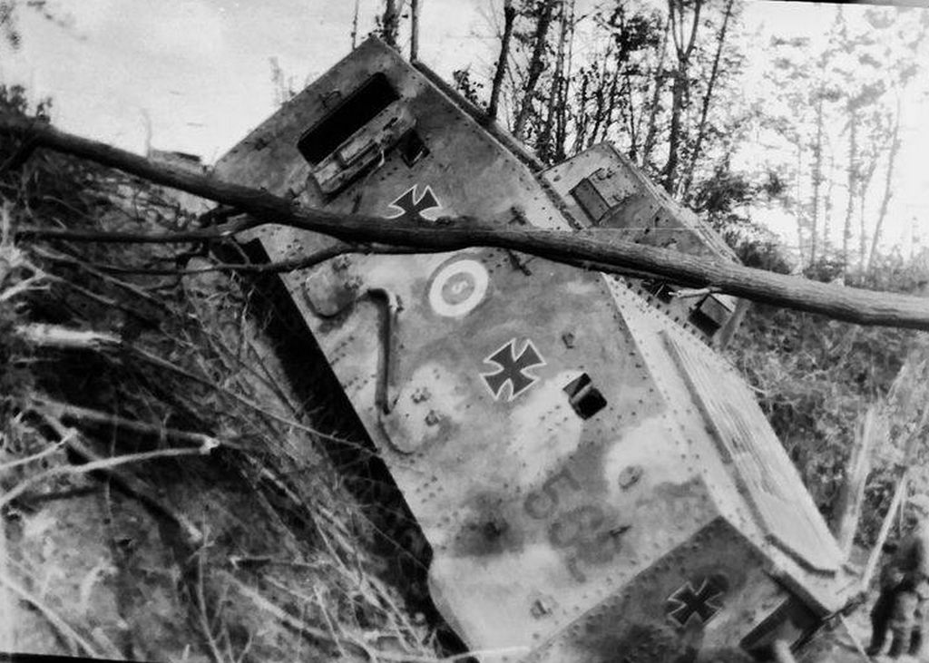 Panzerserra Bunker- Military Scale Models in 1/35 scale: A7V ...