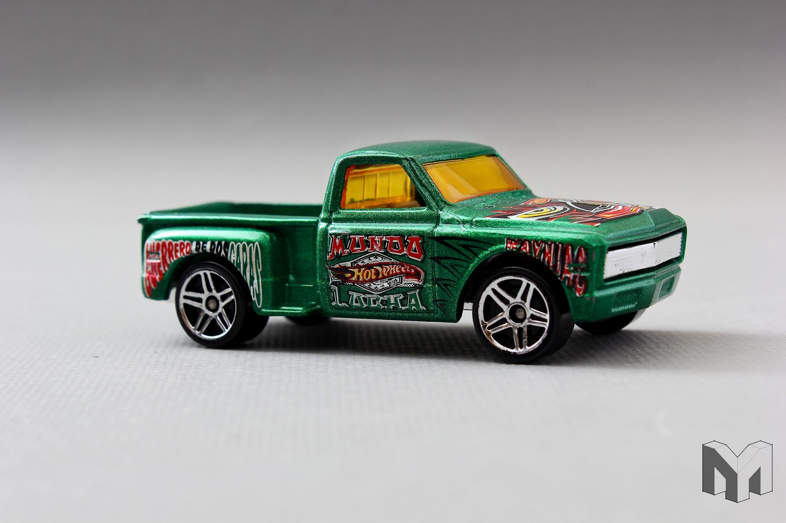 Ian's Diecast: Hotwheels: Custom 69 Chevy
