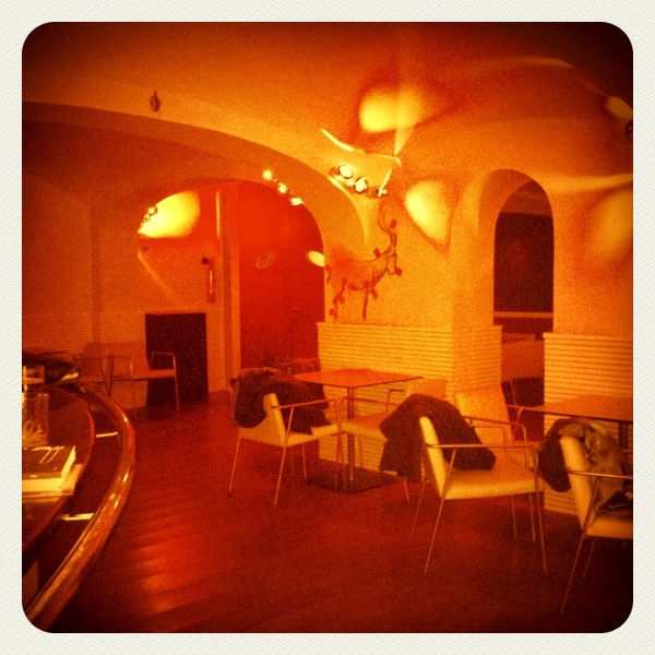 lemeleme: espai café Metropol