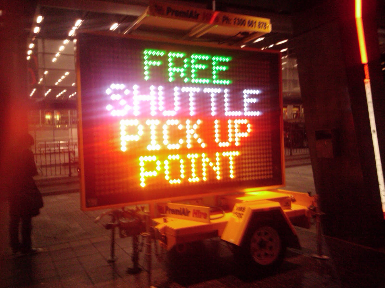 WSPTU: Bright Signs For Free Bus Shuttle Buses - Great Concept!