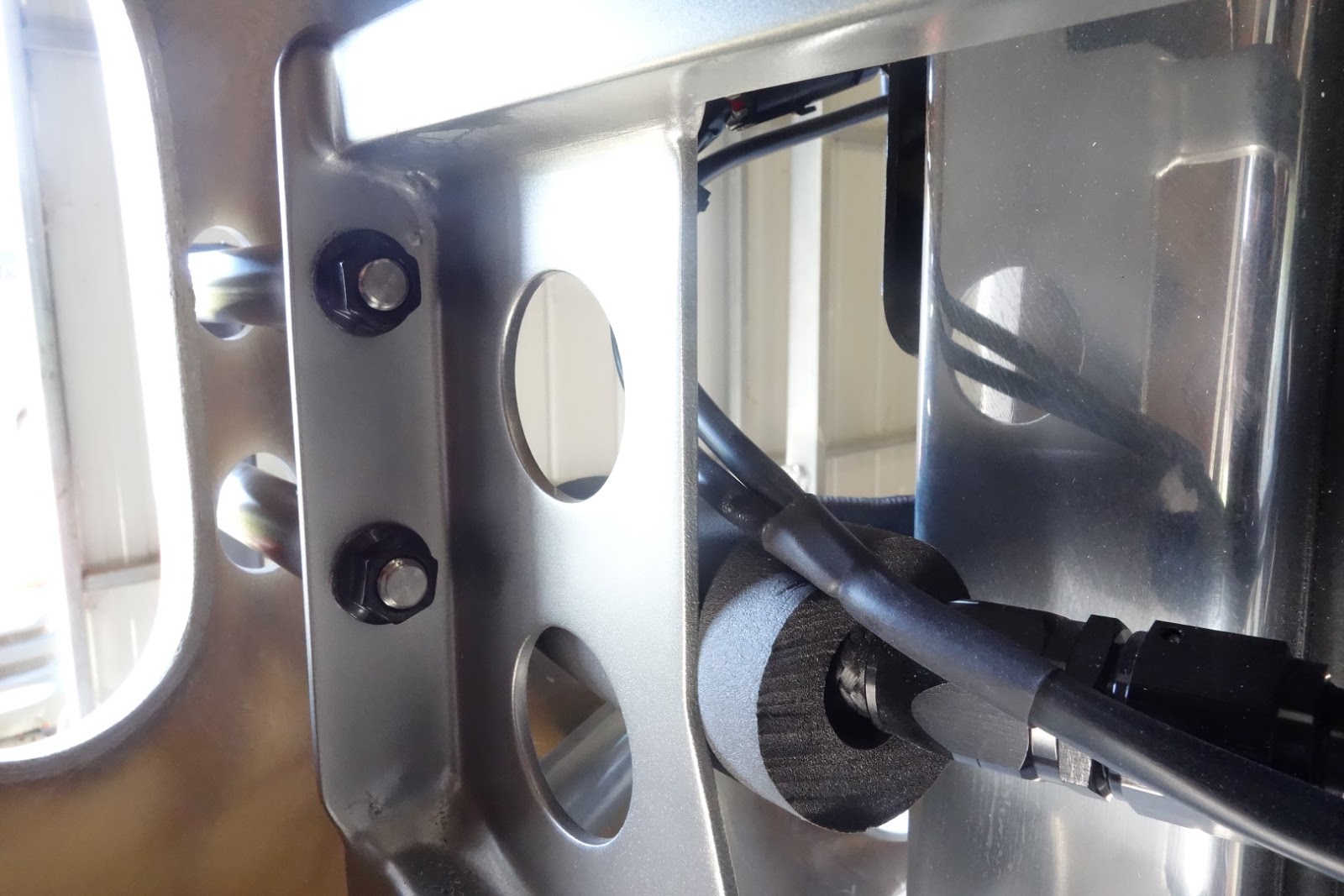 AC Cobra 427SC Replica - Classic Revival CR3514: Quick Jacks & Mounts