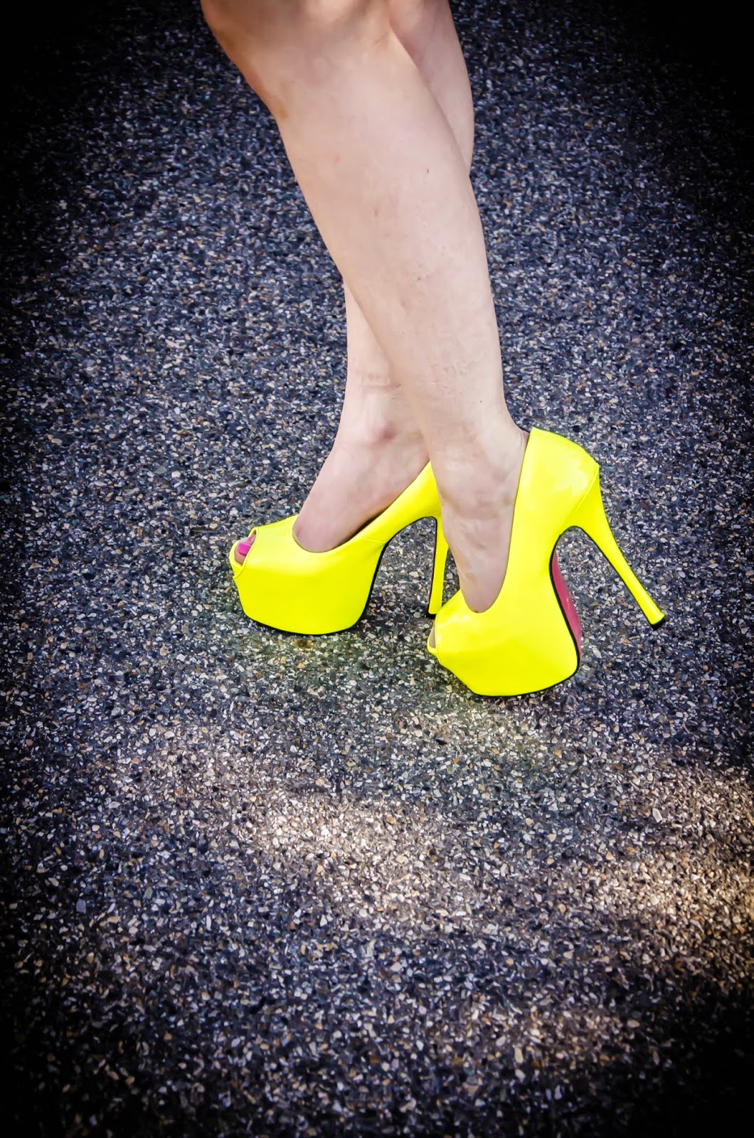 Love, Iris: Neon Colors with Ami Clubwear!