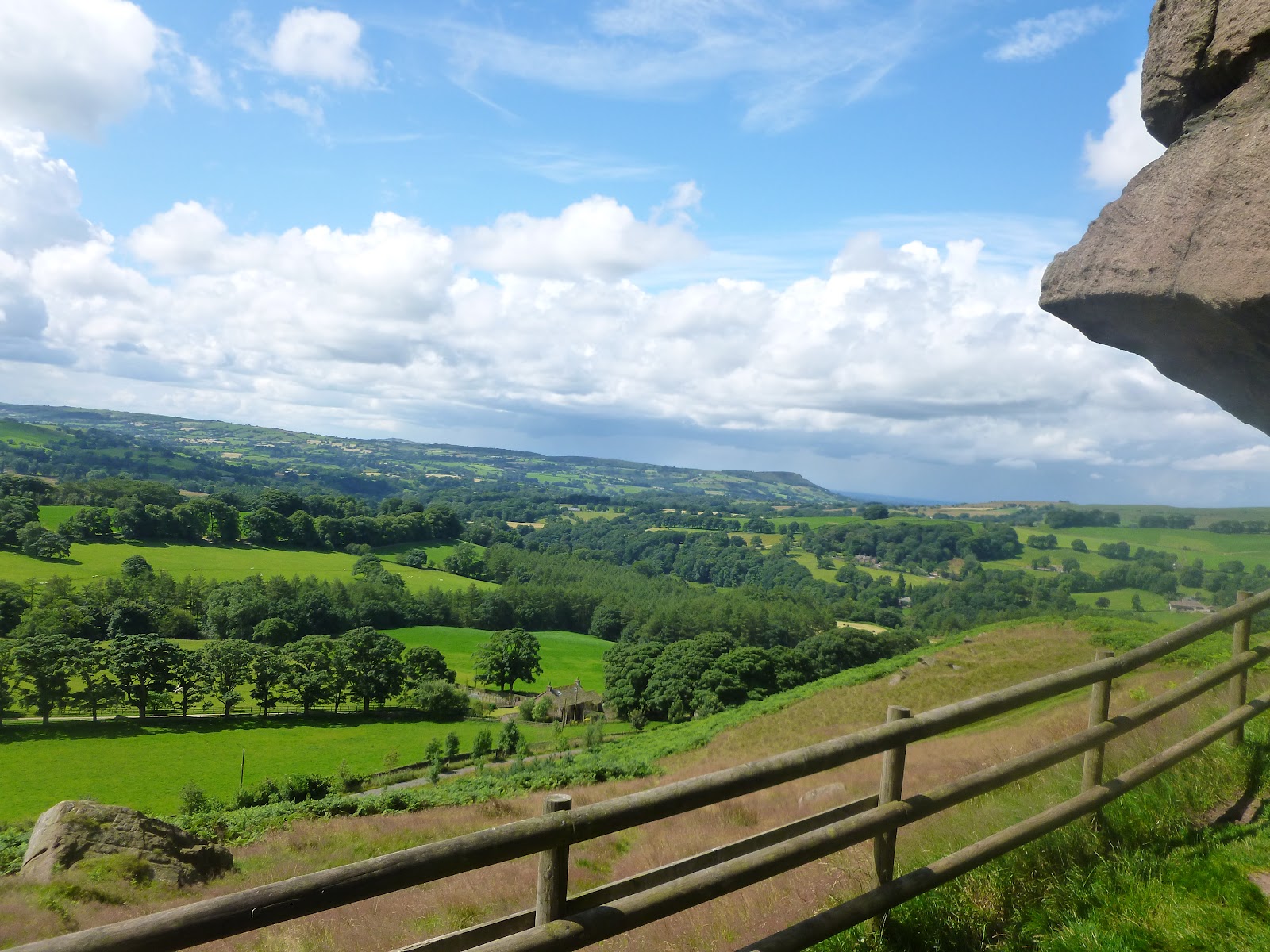 My Walking Log: Peak District – Ludd’s Church and The Roaches 29/07/12
