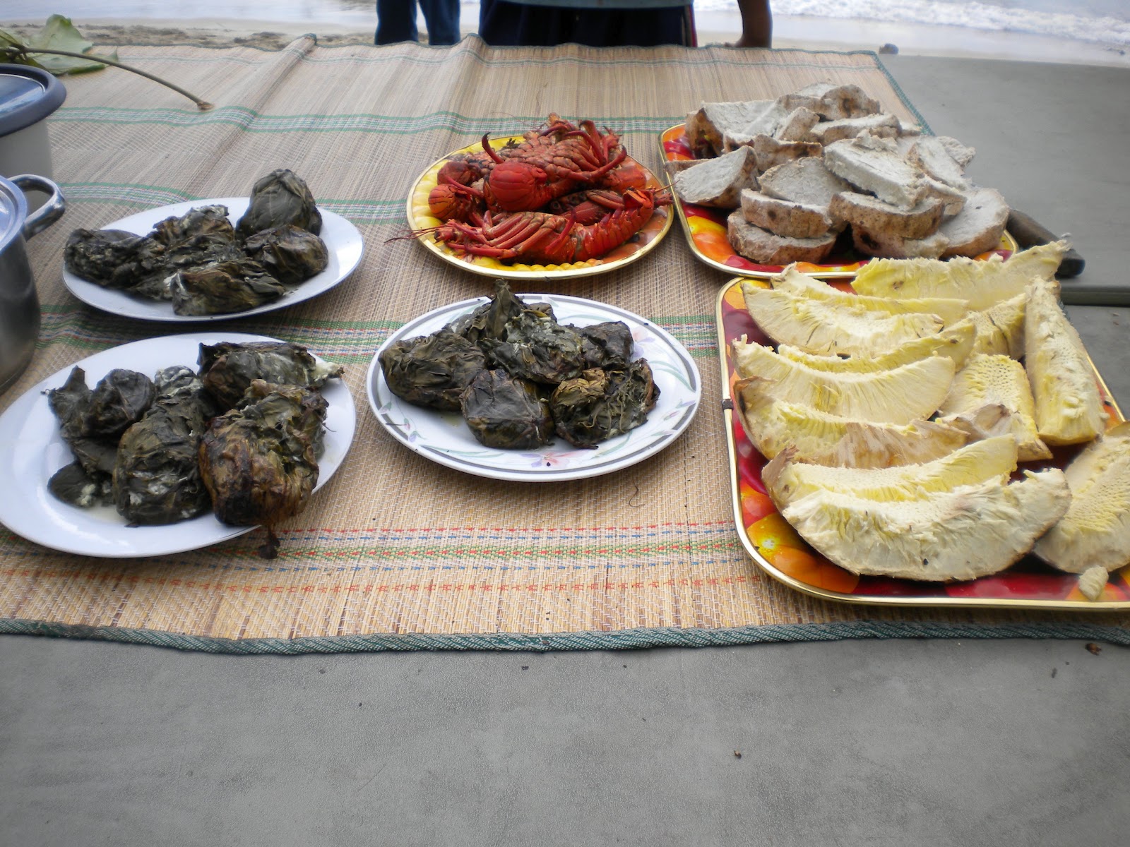 Mission to Samoa: Samoan food & the beach