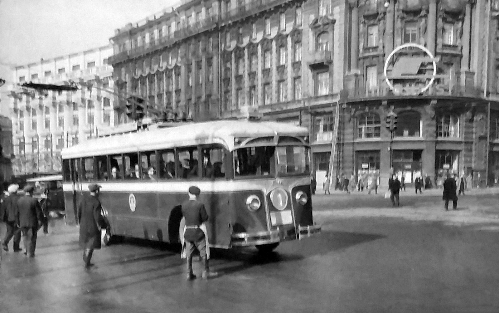 transpress nz: Soviet LK series trolley bus, Moscow, 1933