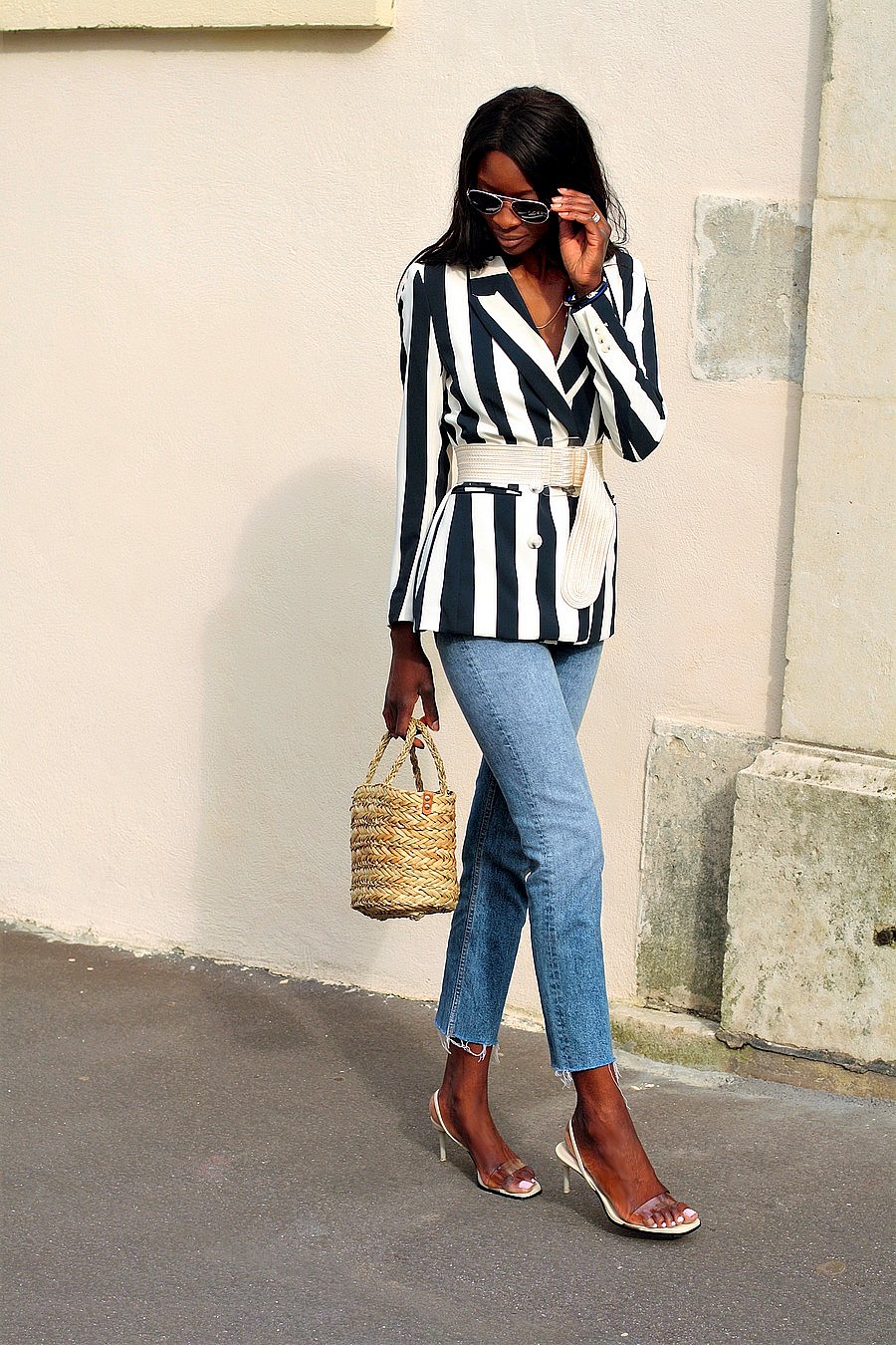 Le blazer rayé - Styles by Assitan. Blog mode. French style blogger